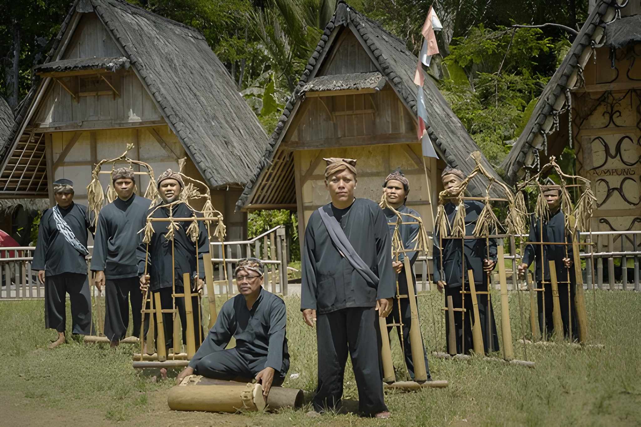 15 Alat Musik Tradisional Jawa Barat Paling Terkenal