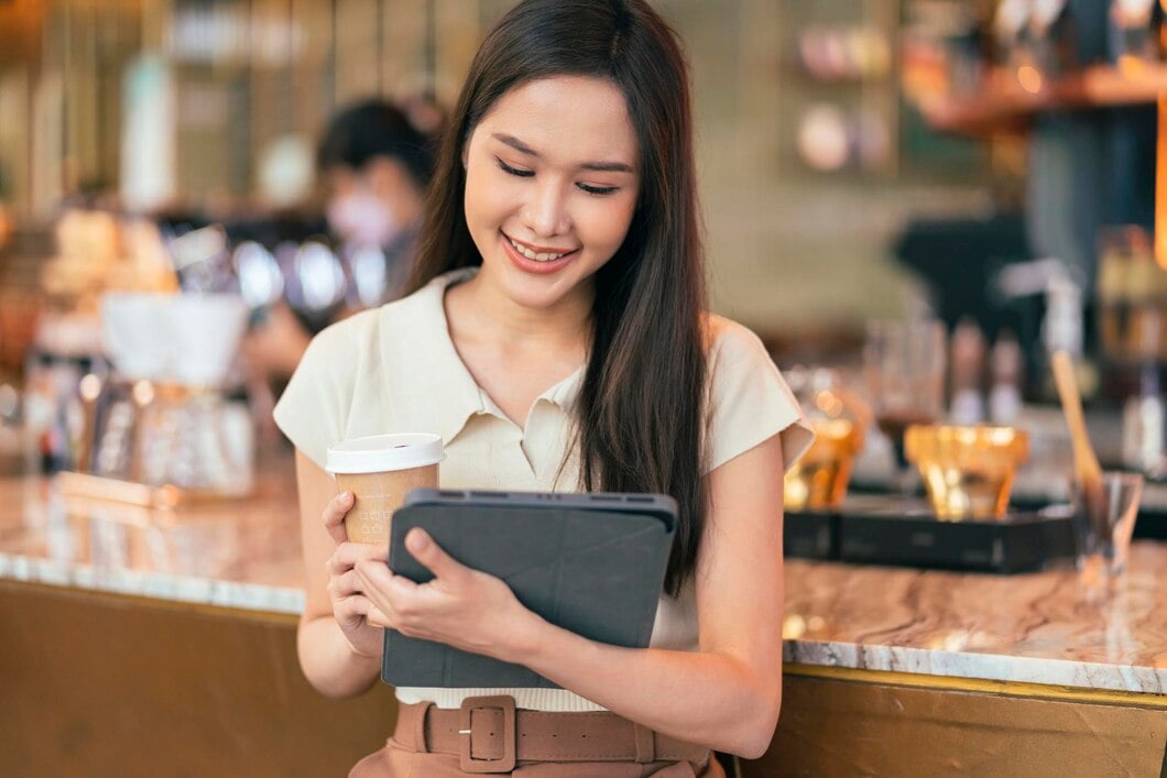 7 Rekomendasi WiFi Untuk Cafe Yang Cepat Dan Stabil, Bikin Betah Pengunjung