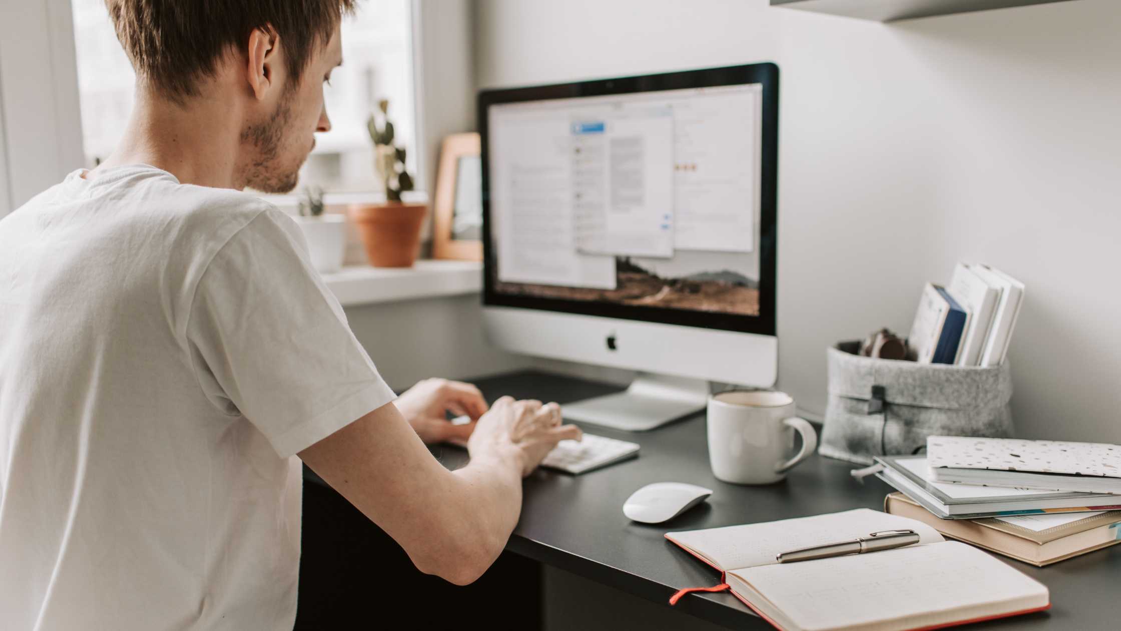 13 Rekomendasi Komputer Untuk Kantor Terbaik 2024