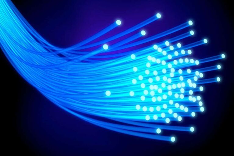 Lengkap Dan Praktis! Begini Cara Kerja Kabel Fiber Optik