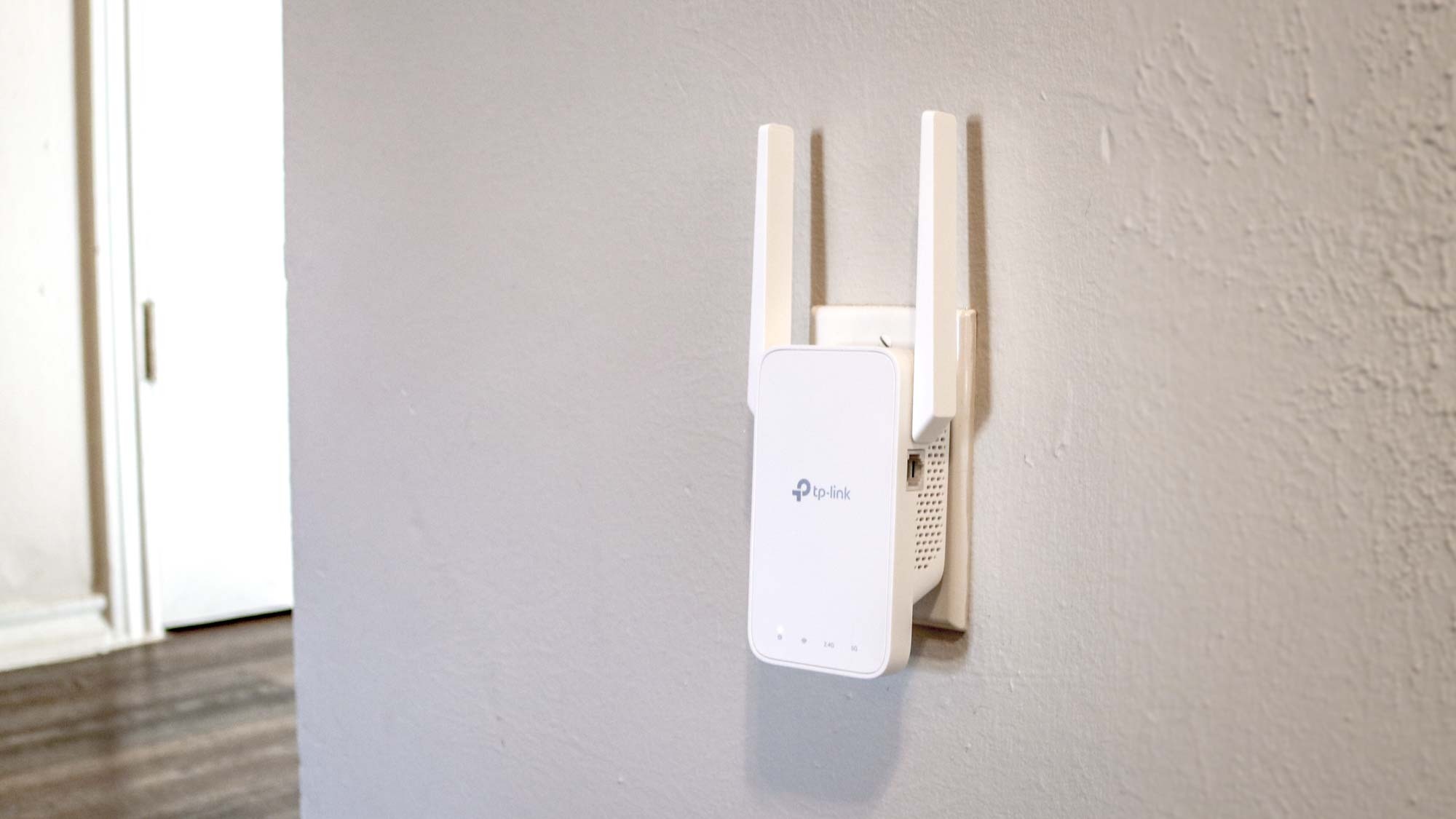Cara Menggunakan WiFi Extender, Mudah Banget Loh!