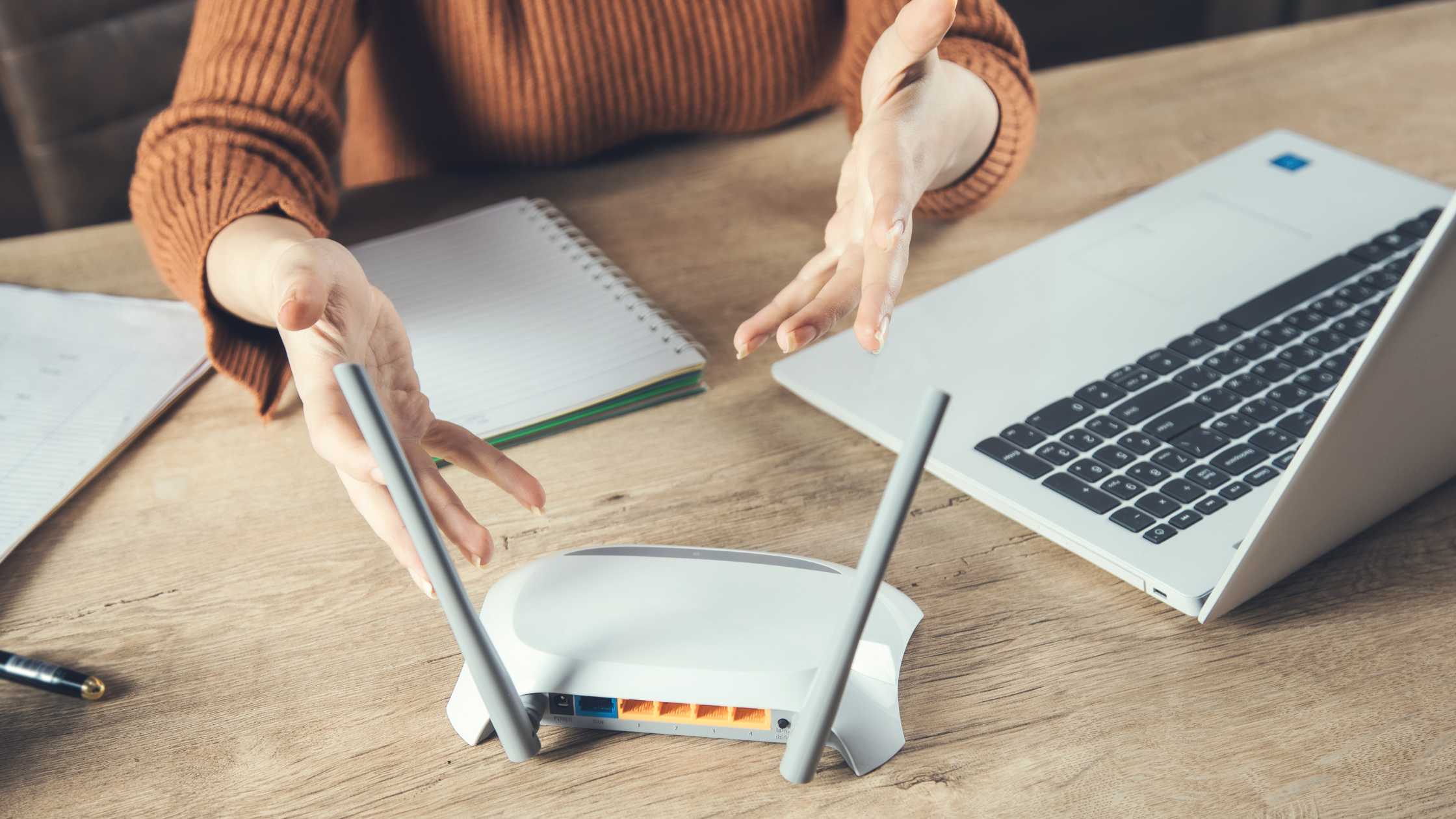 Harga Pemasangan WiFi Dari 10 Provider Terbaik, Cek Di Sini!