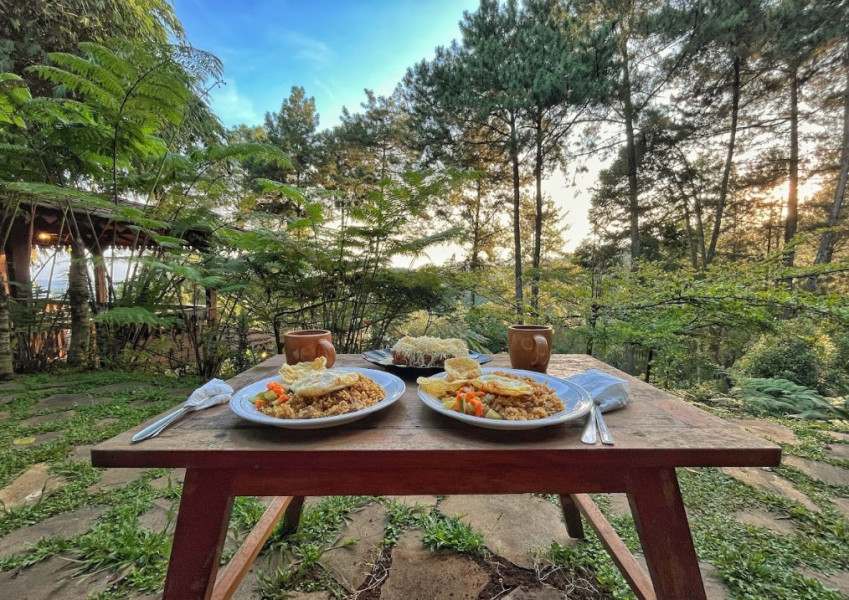 15 Rekomendasi Cafe 24 Jam Bogor, Bisa Kerja Sampai Pagi