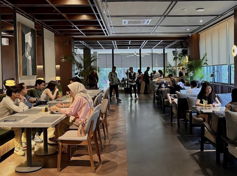 20 Cafe 24 Jam Bandung, Betah Nongkrong Sampai Pagi