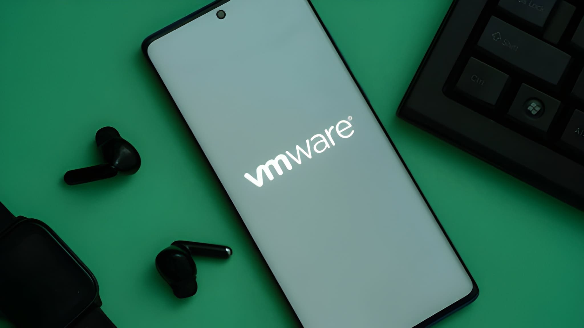 Pengertian VMware: Cara Kerja, Jenis-Jenis, Serta Kelebihan Dan ...